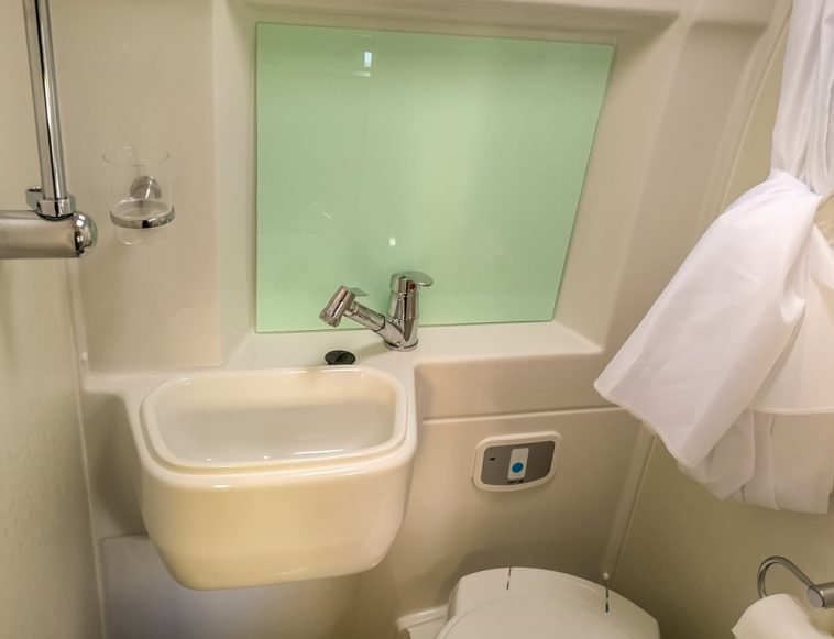 Inside The Home From Home - Swift Select 184 Motorhome | BaldHiker