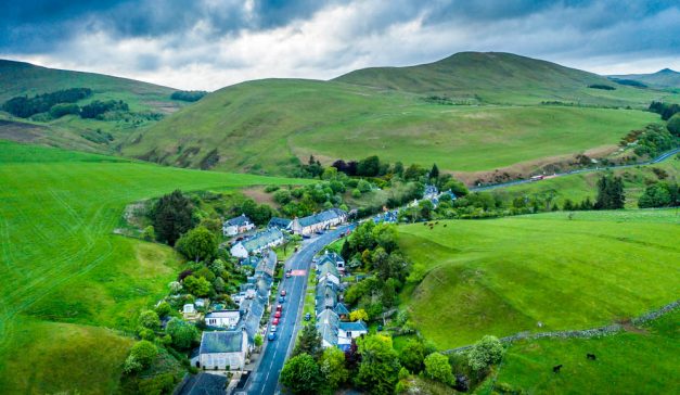 A Carlops and Peggy's Pool Walk Beneath The Pentland Hills | BaldHiker