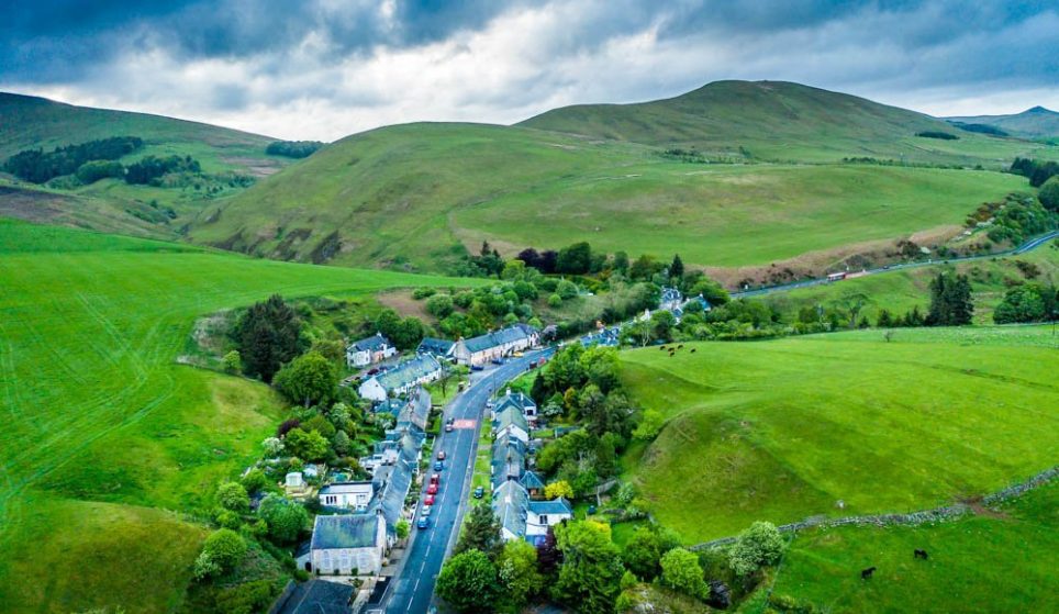 A Carlops and Peggy's Pool Walk Beneath The Pentland Hills | BaldHiker