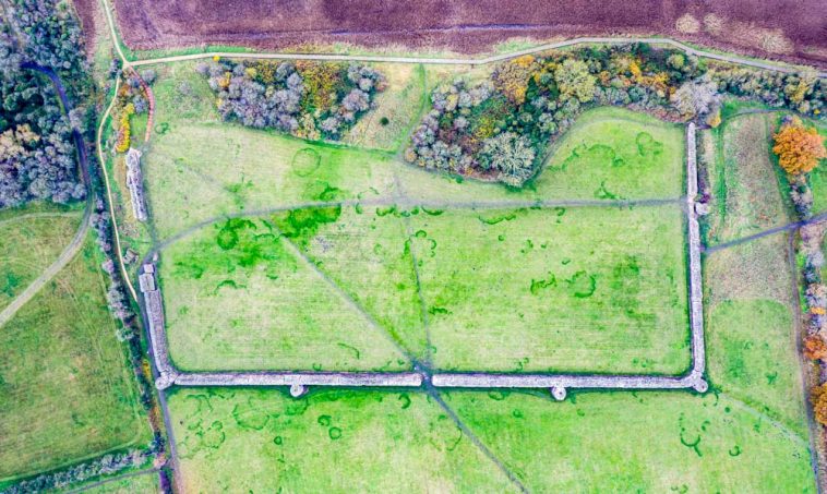 The Roman Saxon Shore Fort of Burgh Castle, Norfolk | BaldHiker