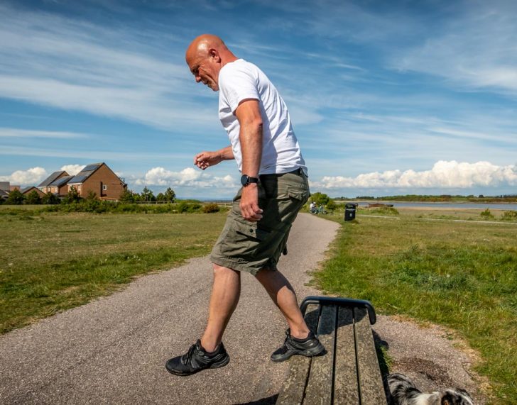 How To Walk In The Air Smartphone Photo Tip | BaldHiker