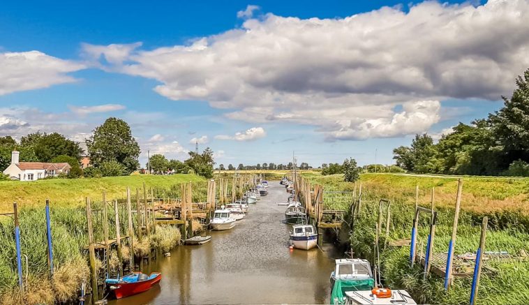 Fosdyke Bridge To Surfleet- A River Welland Walk | BaldHiker