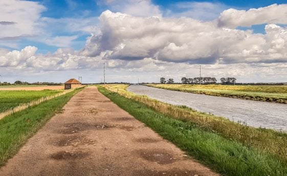 Fosdyke Bridge To Surfleet- A River Welland Walk | BaldHiker