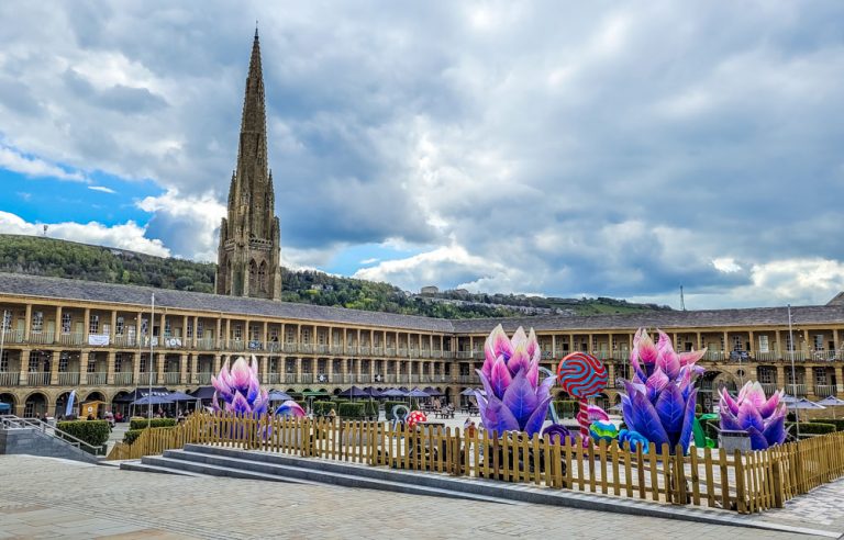 The Ultimate Guide to The Piece Hall, Halifax | BaldHiker