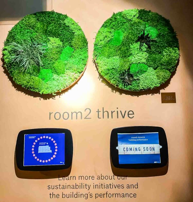 A Stay At The World's First Whole Life Net Zero Hometel - room2 ...