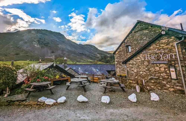 The Yan at Broadrayne - A Delightful Stay in the Fells Above Grasmere ...