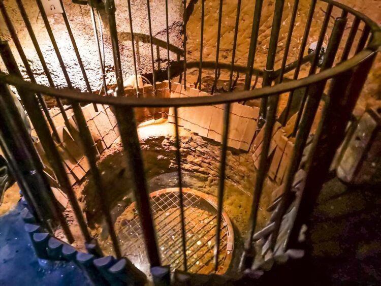 City Of Caves, Nottingham | BaldHiker