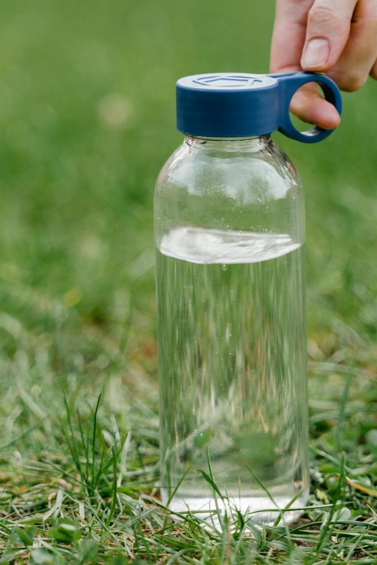 Hiking Hydration: A Complete Guide to Water & Electrolytes | BaldHiker