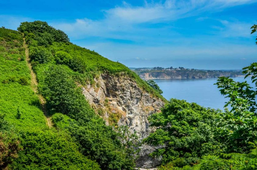 A Walk From Carlyon Bay to Pentewan, Cornwall | BaldHiker
