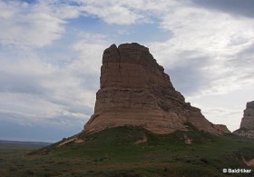 Courthouse & Jail Rocks, NE: An Oregon Trail Landmark Guide | BaldHiker