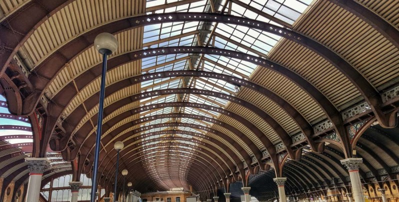 York Railway Station: Grandeur, Secrets, and the "Harry Potter" Bridge ...