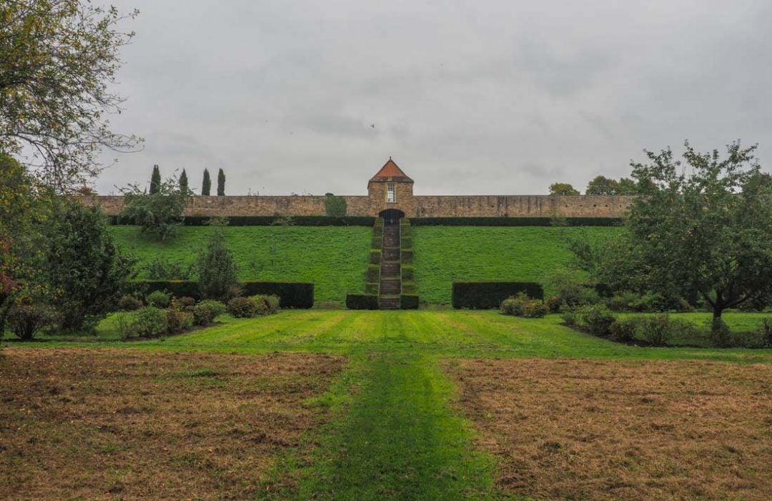 Durham's Best-Kept Secret: A Walker's Guide to the Old Durham Gardens ...